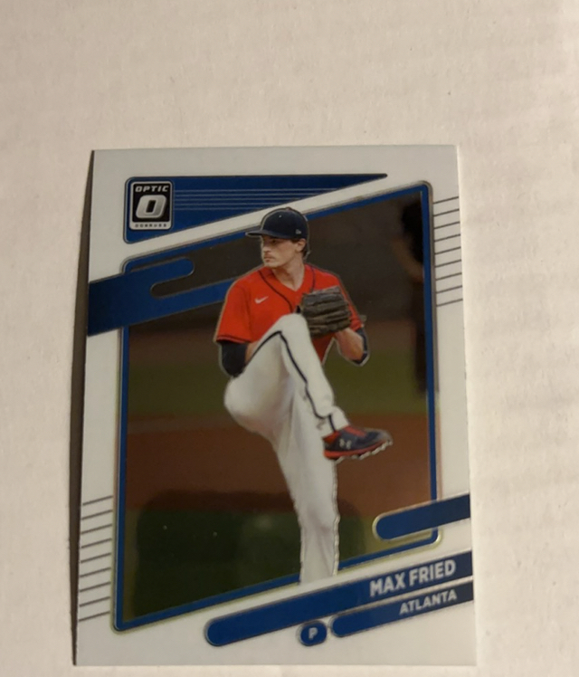 CollX: Scan sports cards to find out what they’re worth