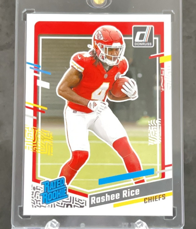 CollX: Scan sports cards to find out what they’re worth