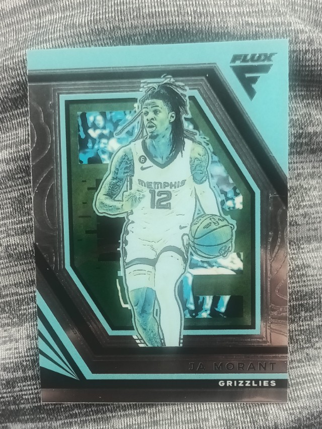 CollX: Scan sports cards to find out what they’re worth