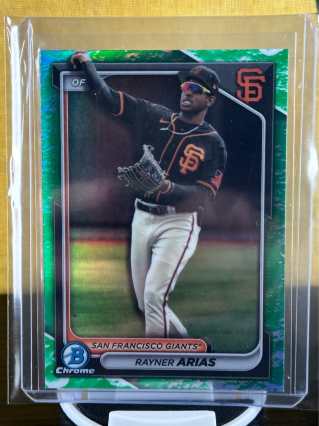 CollX: Scan sports cards to find out what they’re worth