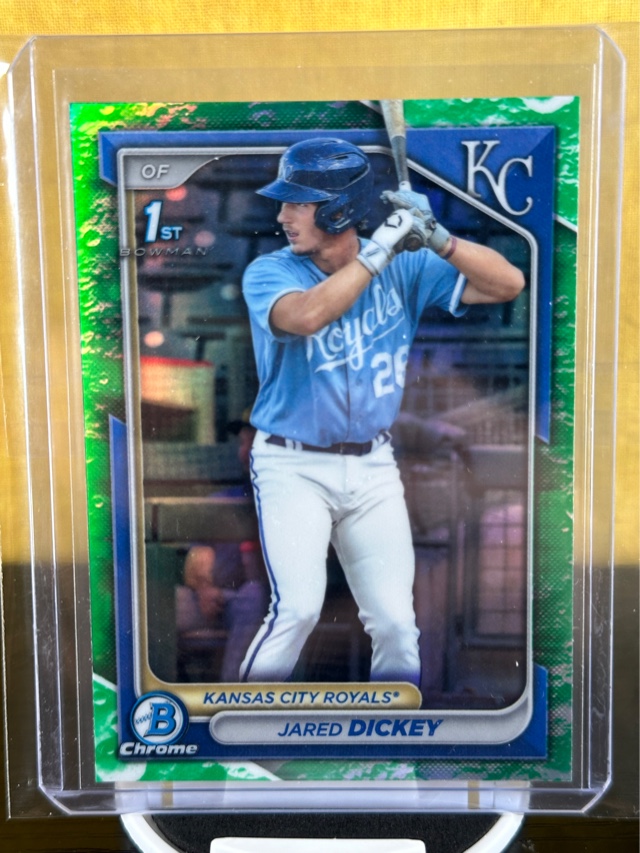 CollX: Scan sports cards to find out what they’re worth