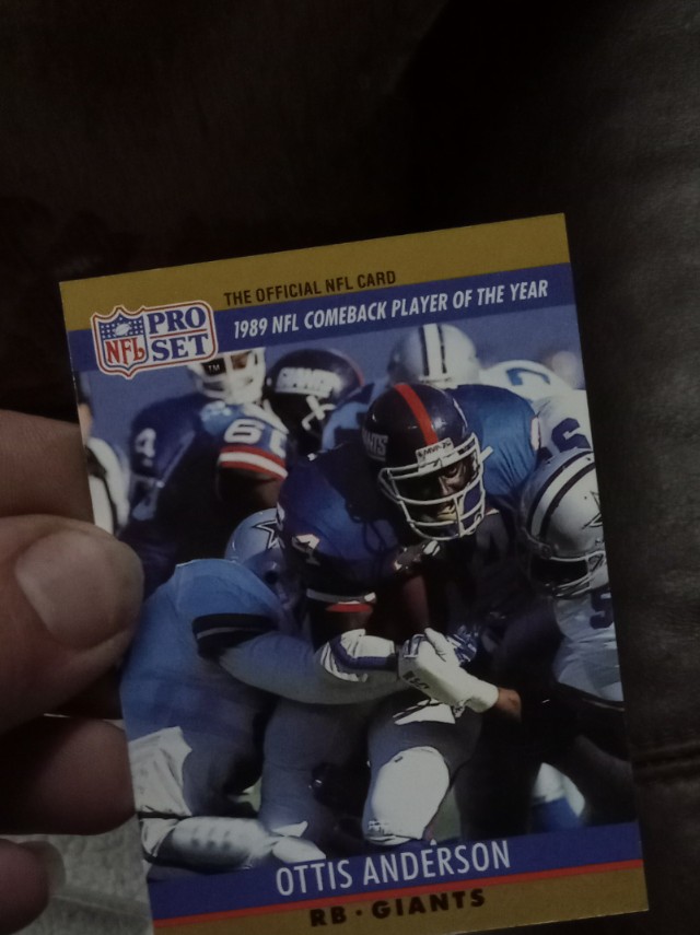 CollX: Scan sports cards to find out what they’re worth