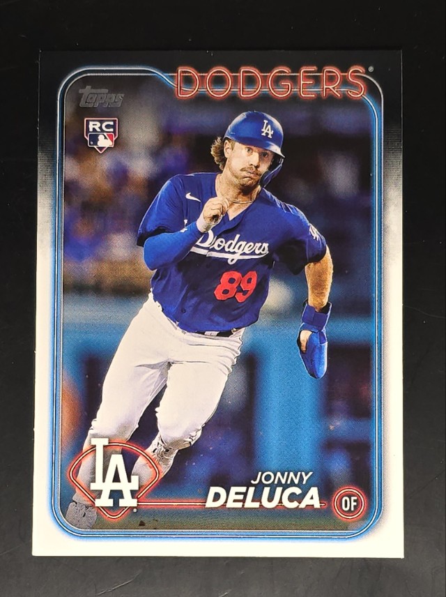 CollX: Scan sports cards to find out what they’re worth