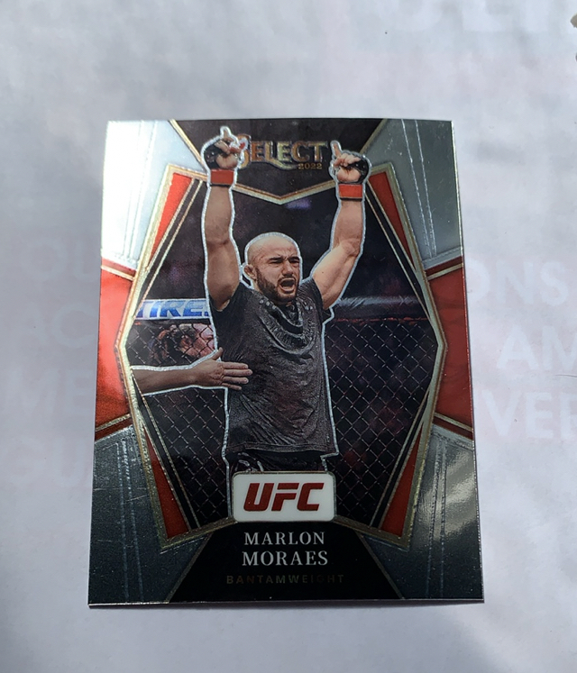 CollX: Scan sports cards to find out what they’re worth