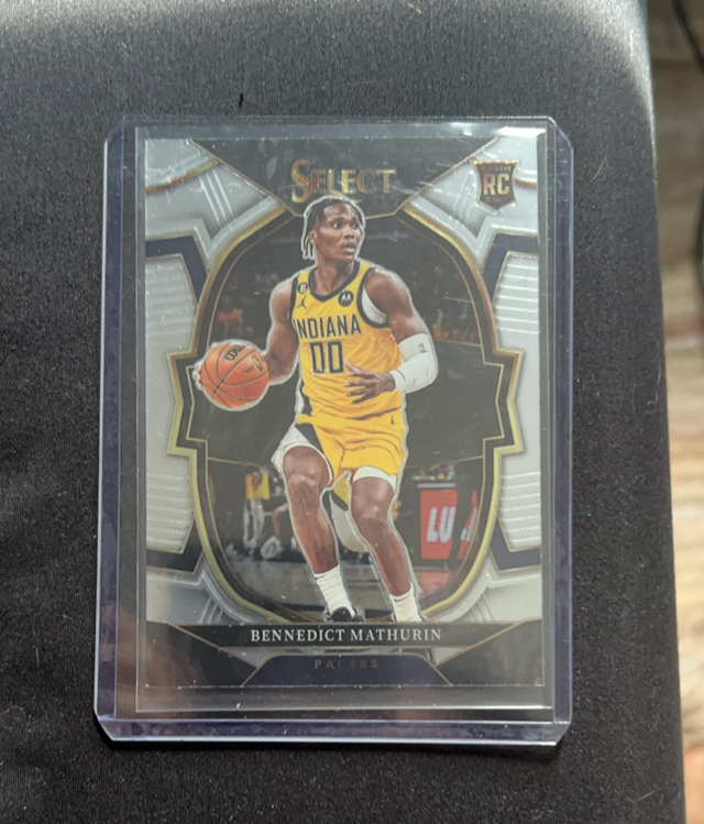 CollX: Scan sports cards to find out what they’re worth