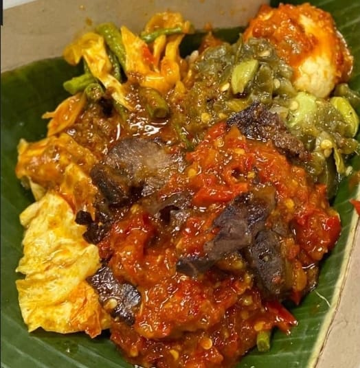 FROZEN Nasi Padang Bungkus Dendeng Balado - Food by Medan Kitchen