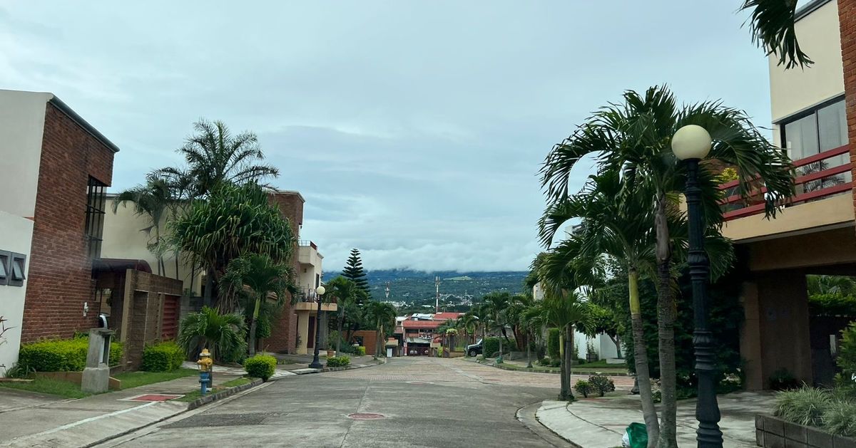 Lote residencial en Venta en Condominio Bosques de Altamira San ...