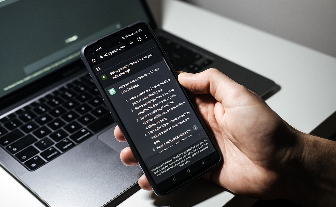 【台大演講筆記】ChatGPT 會說台語？──台灣團隊研究 AI，為本土語言復振努力｜王善／阿善 Café 的世界分館｜換日線