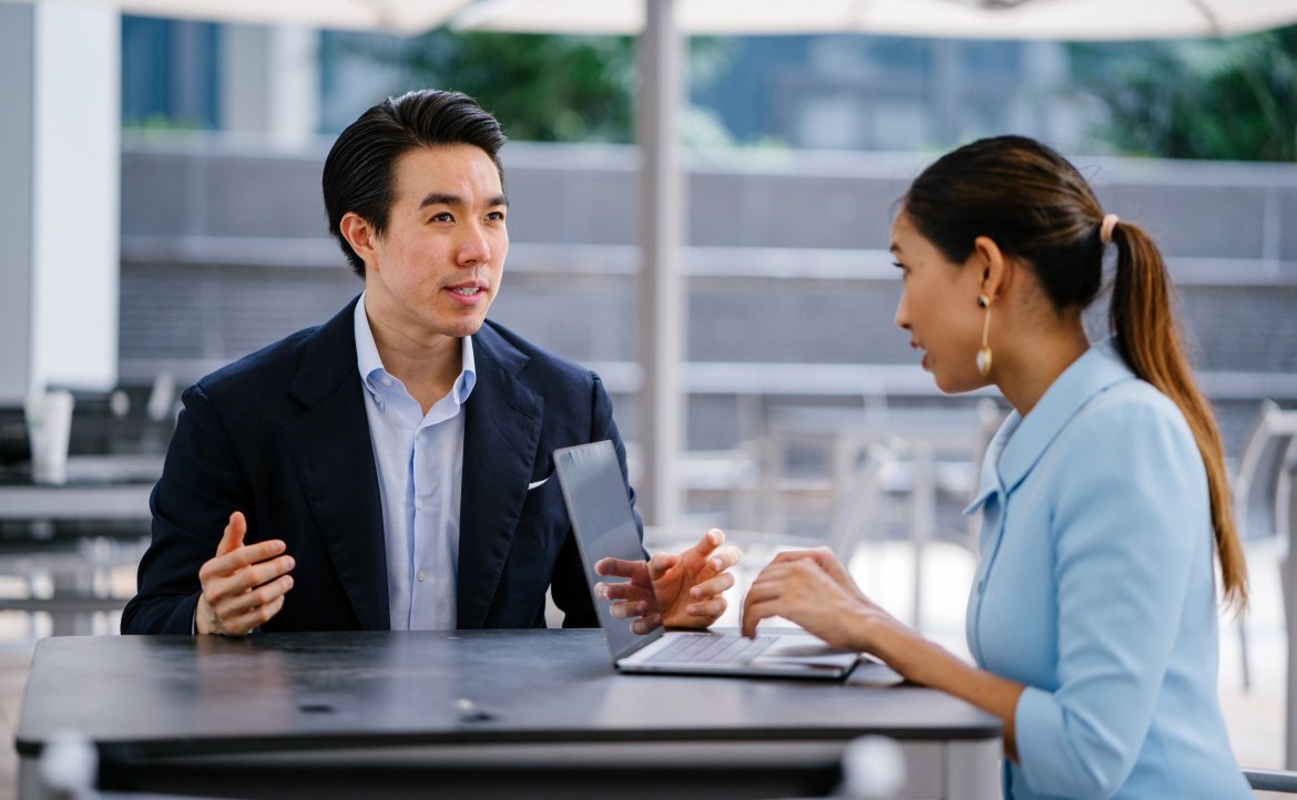 【海外求職實戰】我如何用 LinkedIn 向陌生人發訊息，在美國找到夢想工作？｜krisliuliu／台南小妹在紐約的品牌歷險記｜換日線