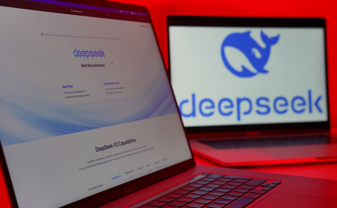 一文看懂 DeepSeek 是什麼：「橫空出世」的便宜 AI，有望成科技革命領頭羊？｜國際譯開罐｜換日線