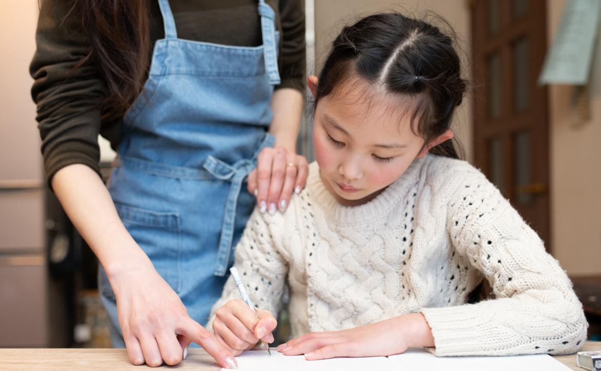 哈佛兒童發展專家：補習行程滿檔、缺乏「放鬆期」的孩子，反將失去這些能力｜換日線全球讀書會｜換日線