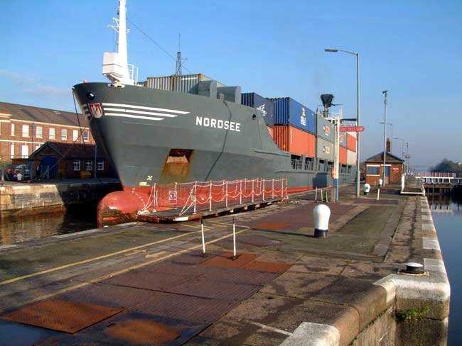 Container ship Labeled Image Dataset | images.cv