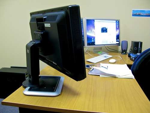 Monitor Labeled Image Dataset | images.cv