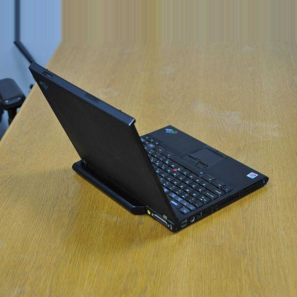 Laptop computer Labeled Image Dataset | images.cv