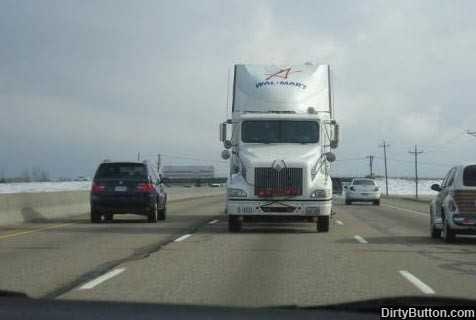 Trailer truck Labeled Image Dataset | images.cv