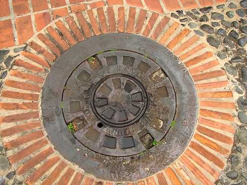 Manhole cover Labeled Image Dataset | images.cv