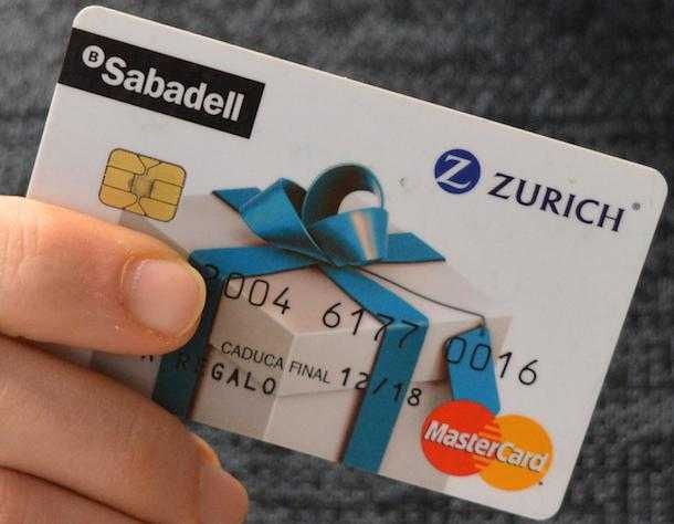 Credit card labeled image dataset | images.cv