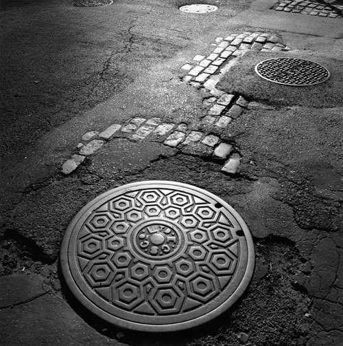 Manhole cover Labeled Image Dataset | images.cv