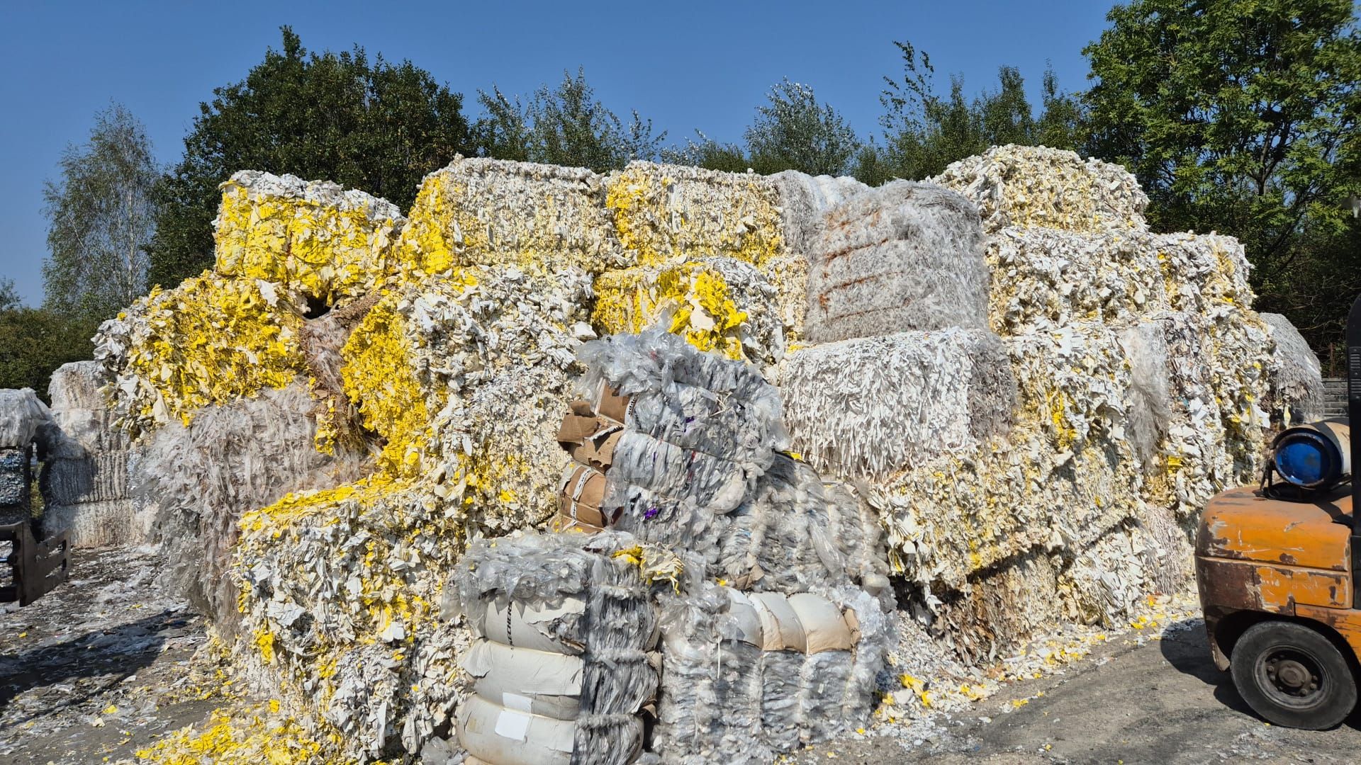 Selling, paper / waste paper — Cyrkl