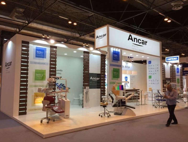 Decoración stands en Madrid centro: por qué usar vinilo en tu stand