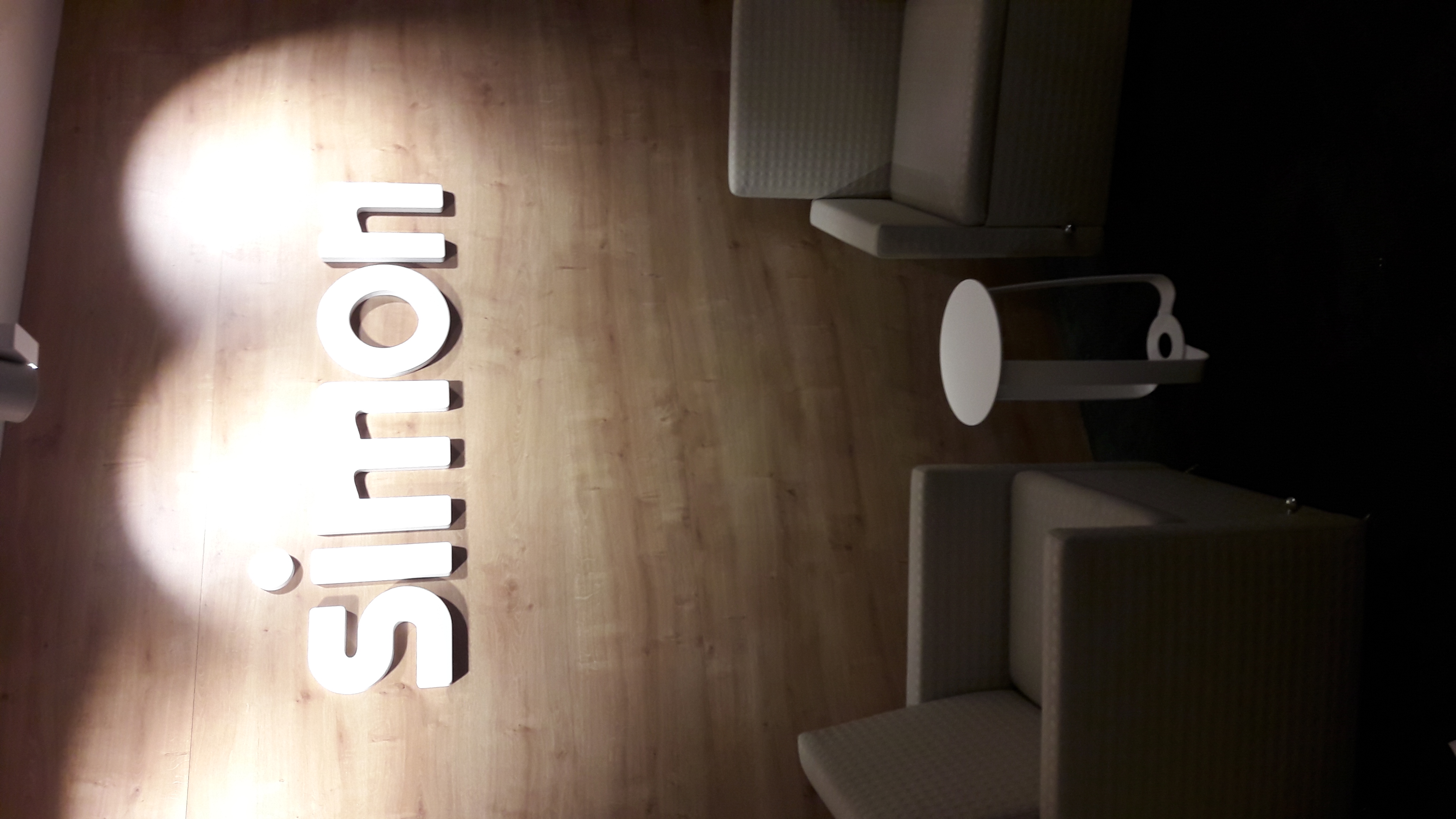 Montaje de toldos y cortinas en Badalona | Cortimarket