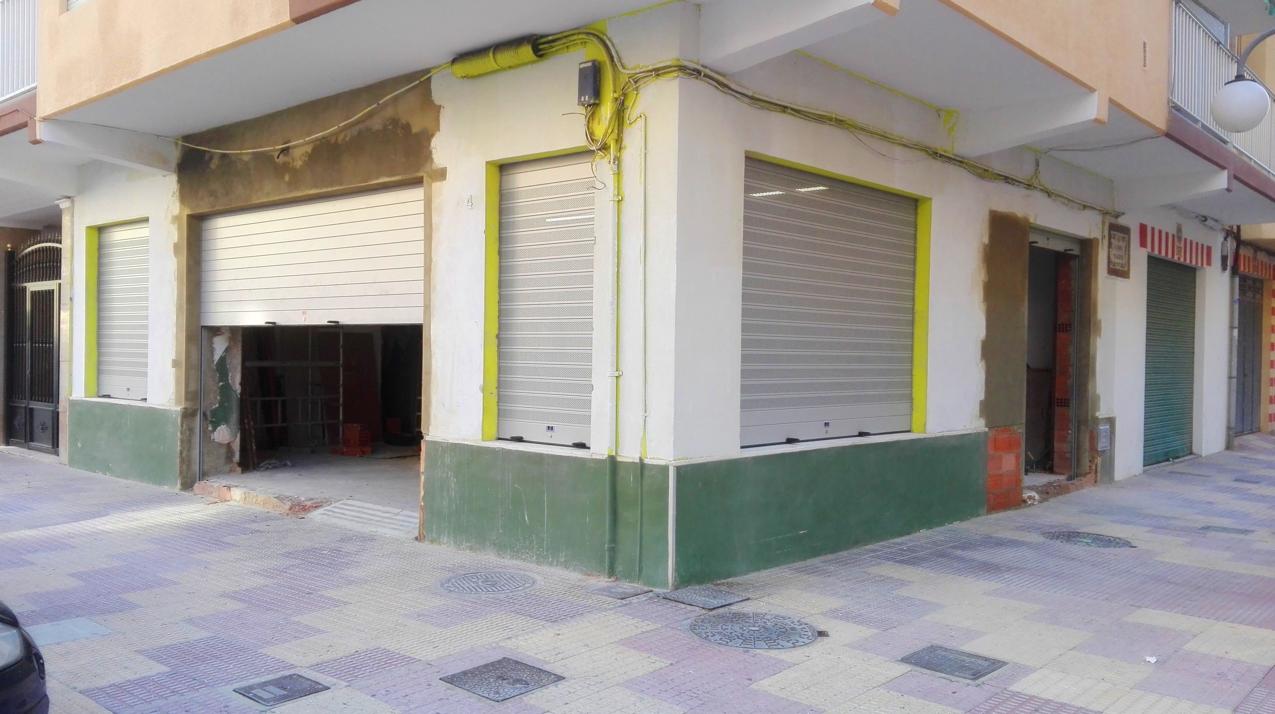 Puertas enrollables de aluminio