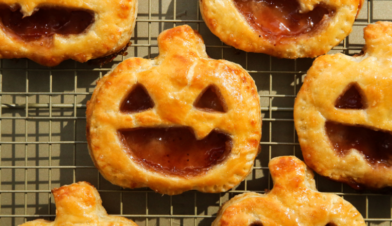 Halloween Pumpkin-Shaped Strawberry Pastries | Save-on-Foods - Save-On ...