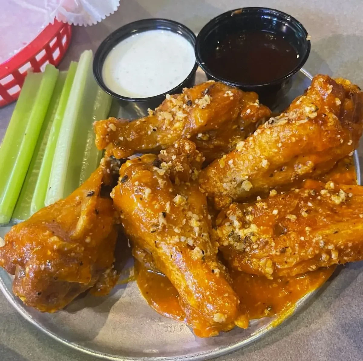 Pluckers Wing Bar - Meyerland