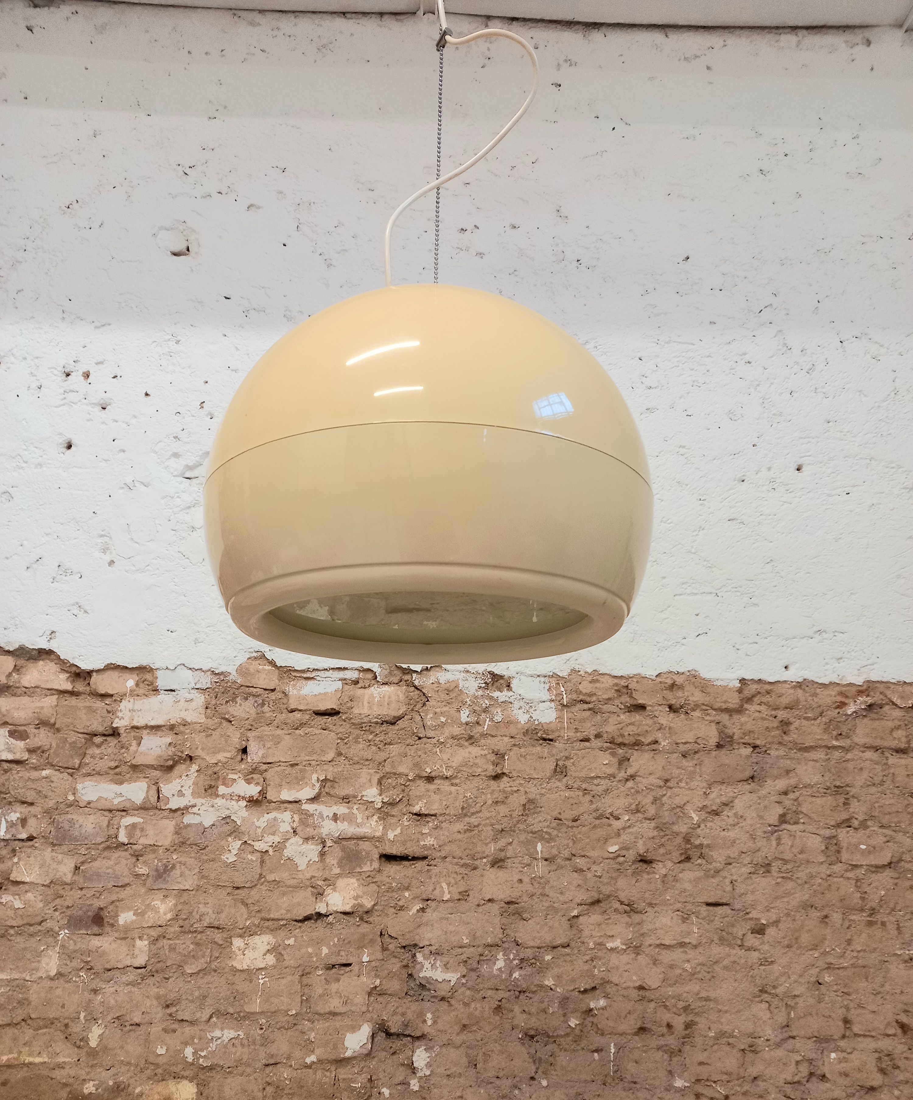 Vintage Pallade pendant lamp, Artemide | Deesup