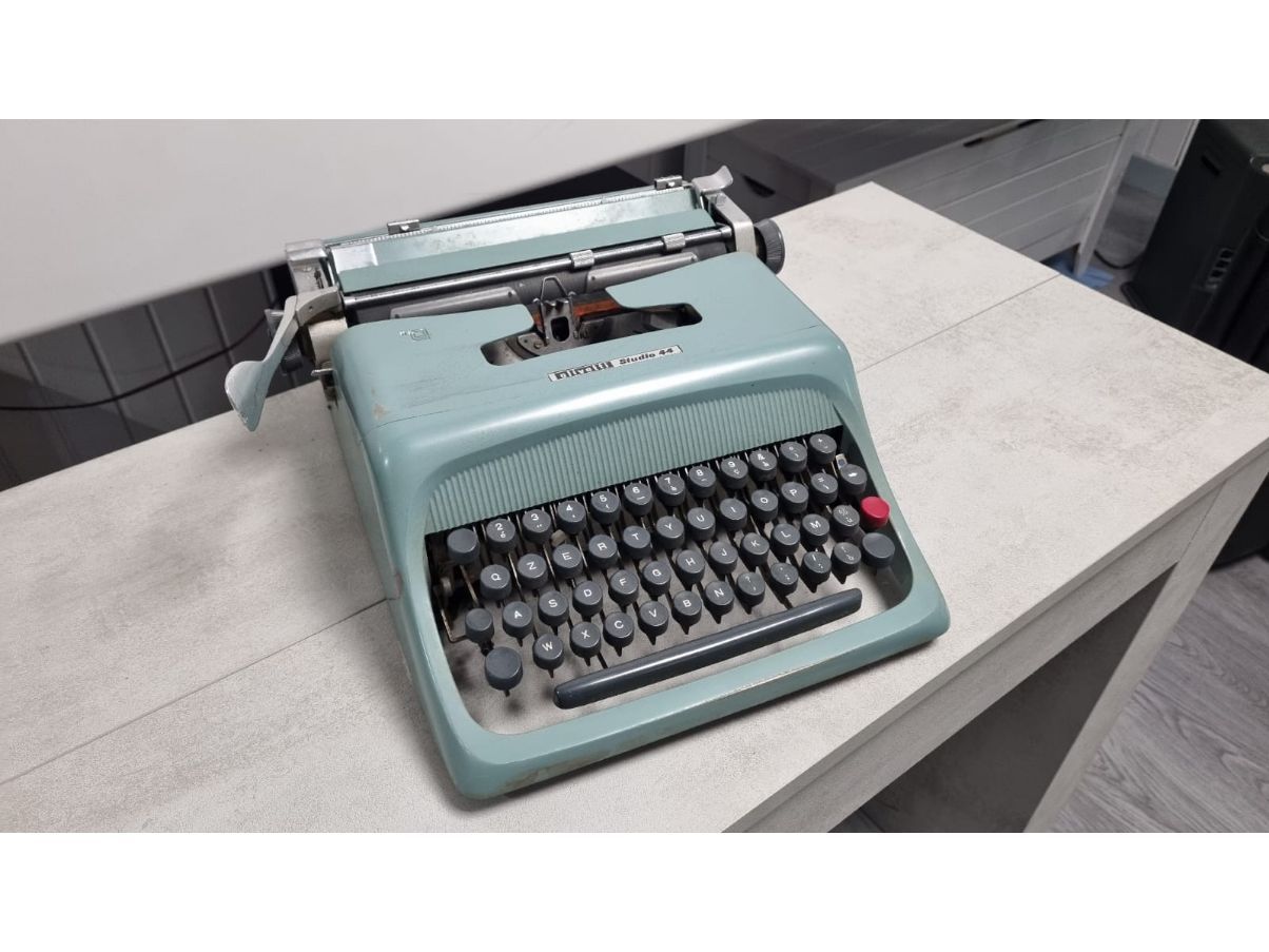 Macchina da scrivere Studio 44, Olivetti Synthesis | Deesup