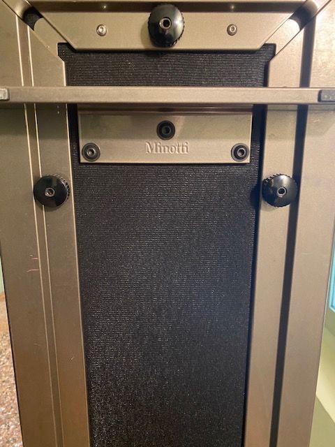 Freeman Taylor bench, Minotti | Deesup