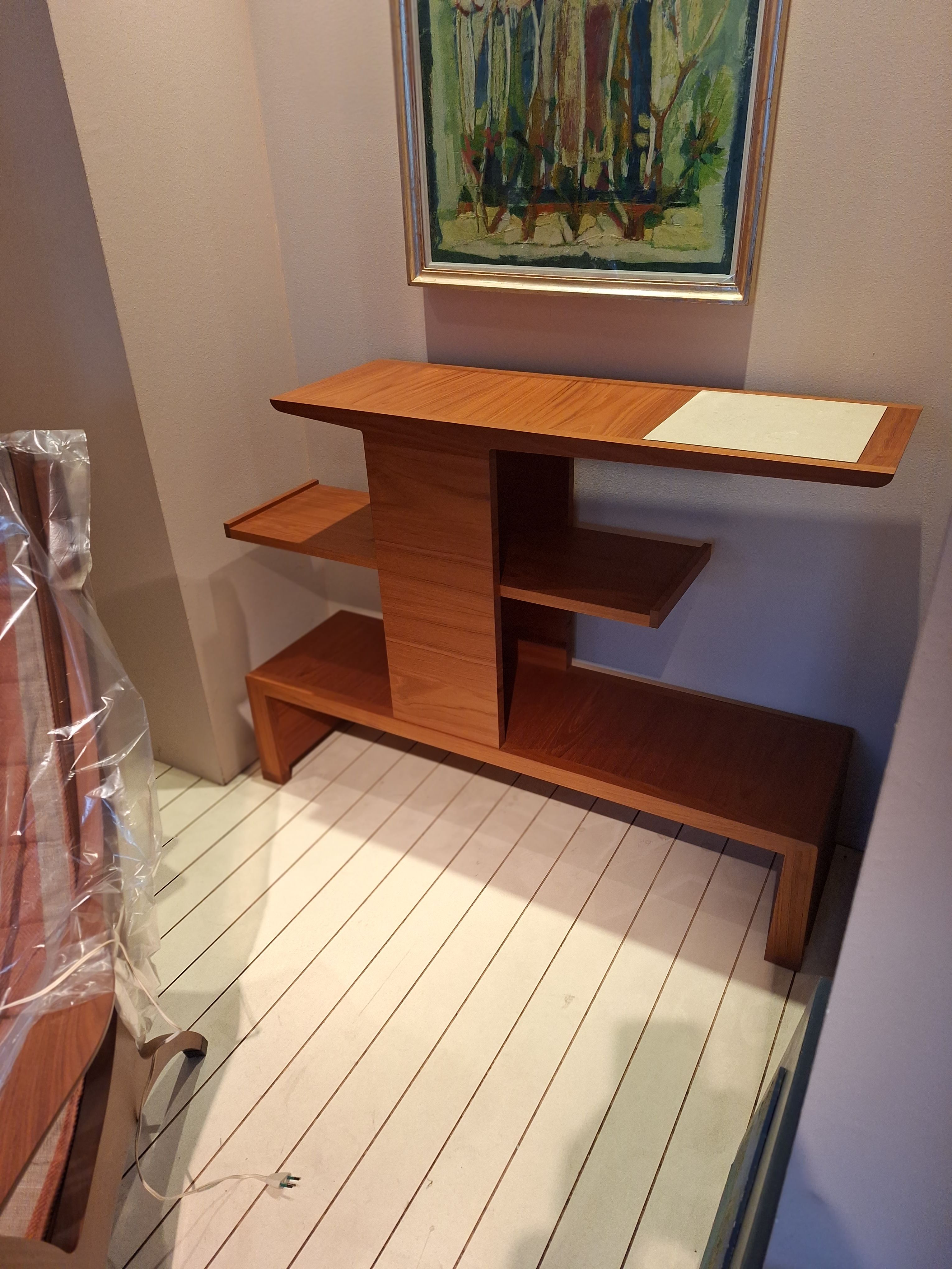 Eos console in teak wood and white stone, Giorgetti | Deesup