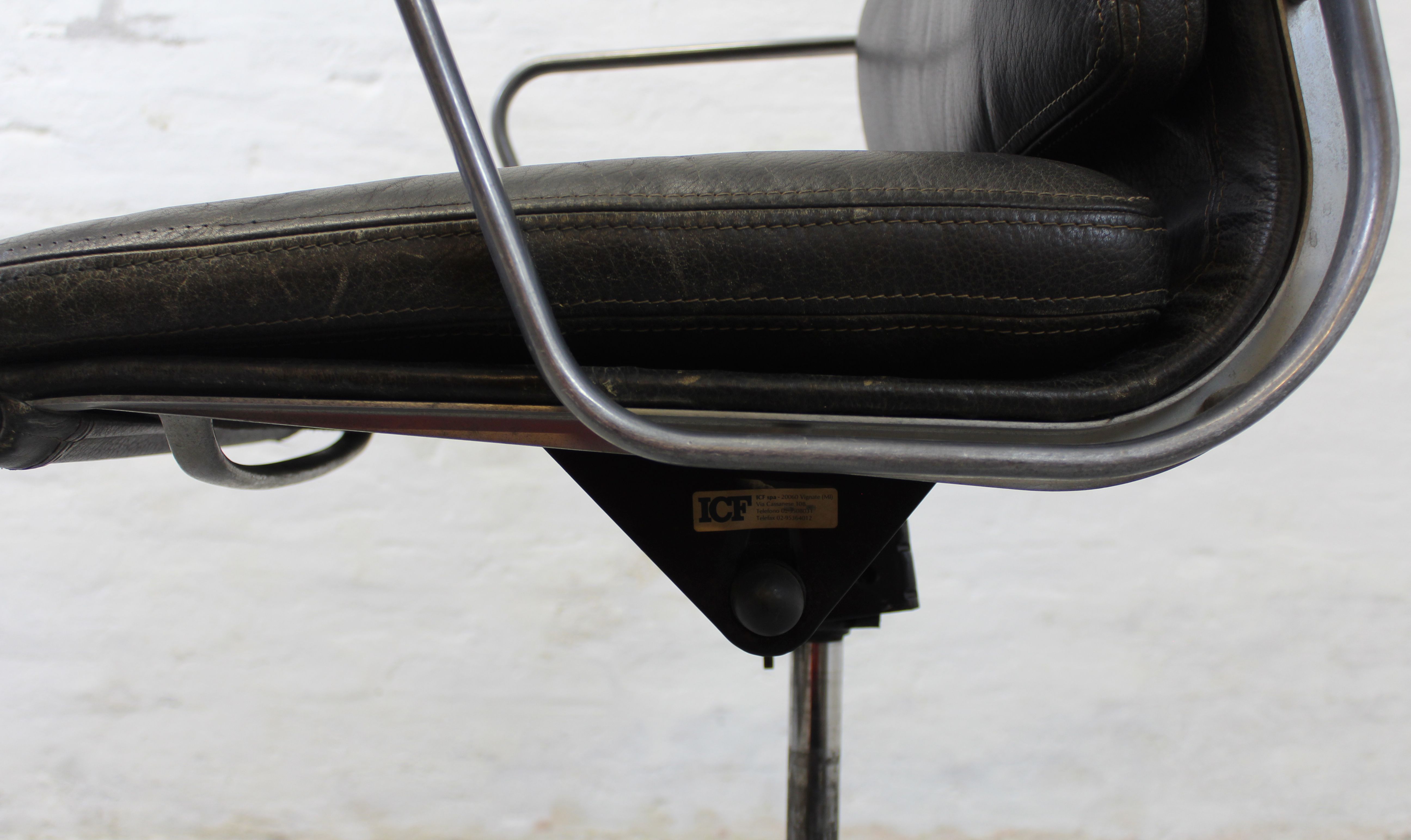 Office chair EA217 Charles & Ray Eames, icf | Deesup