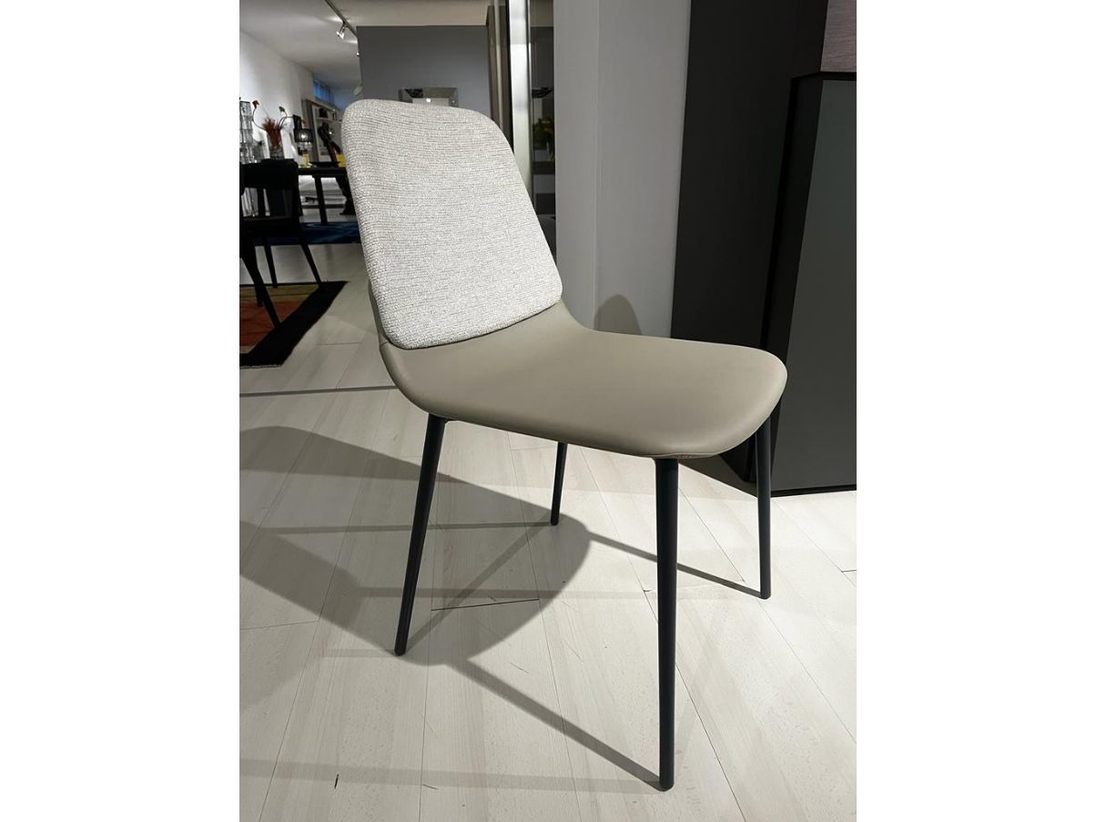 Set of 4 Ermes chairs in eco-leather and fabric, Lago | Deesup