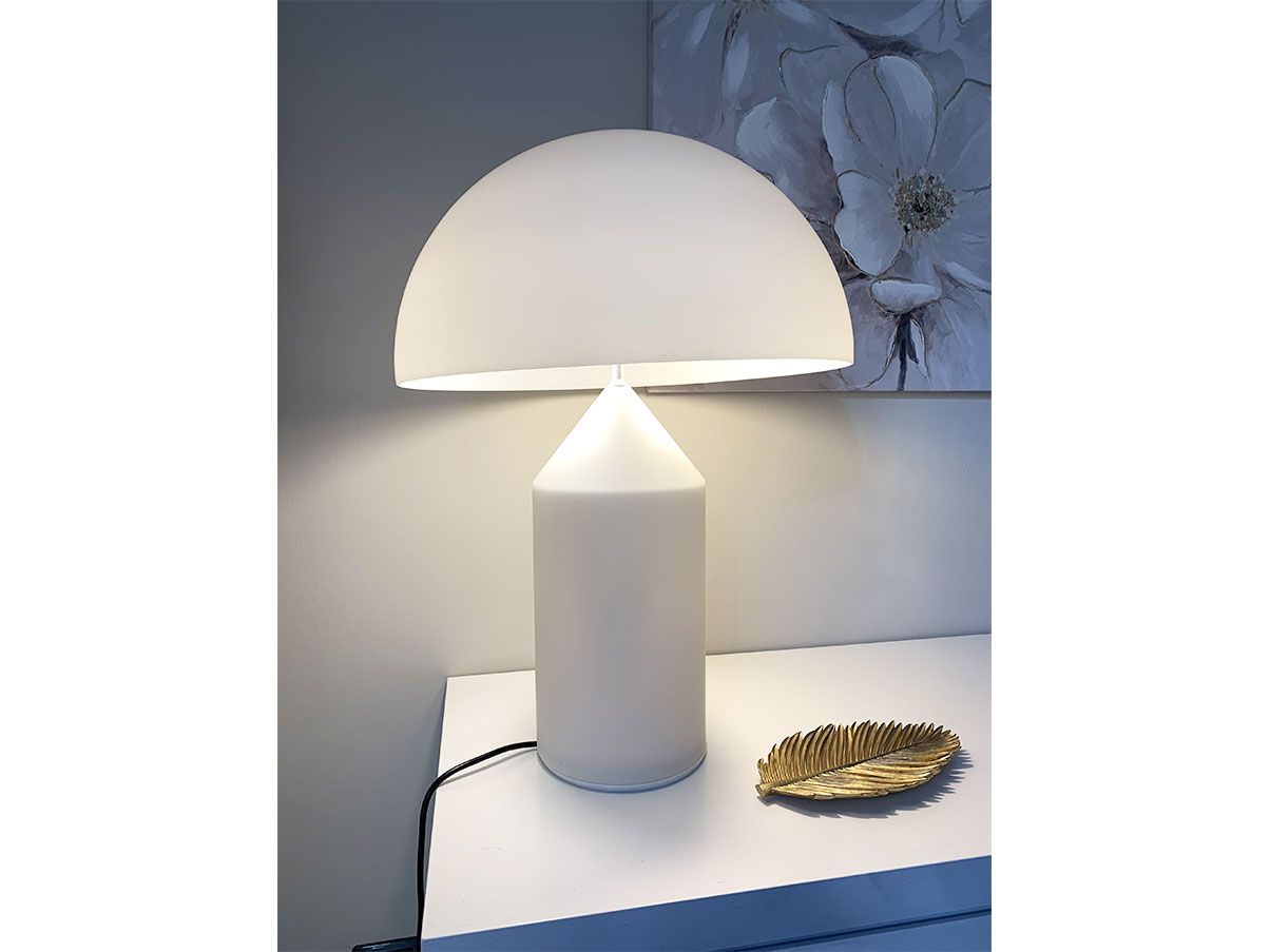 Lampada da tavolo Atollo 233 di Magistretti (bianco), Oluce | Deesup