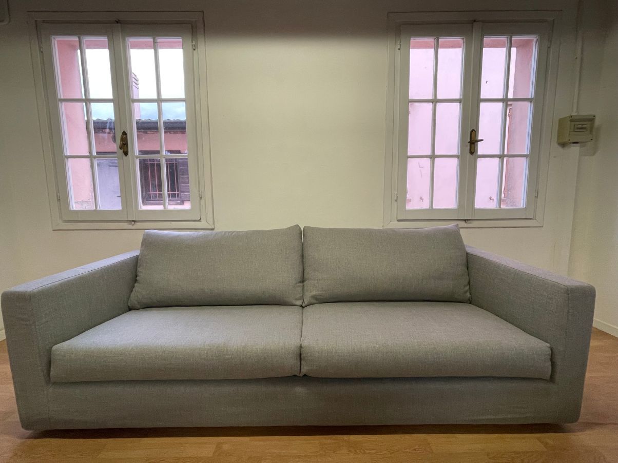 Divano 2 posti in tessuto grigio, Flexform | Deesup