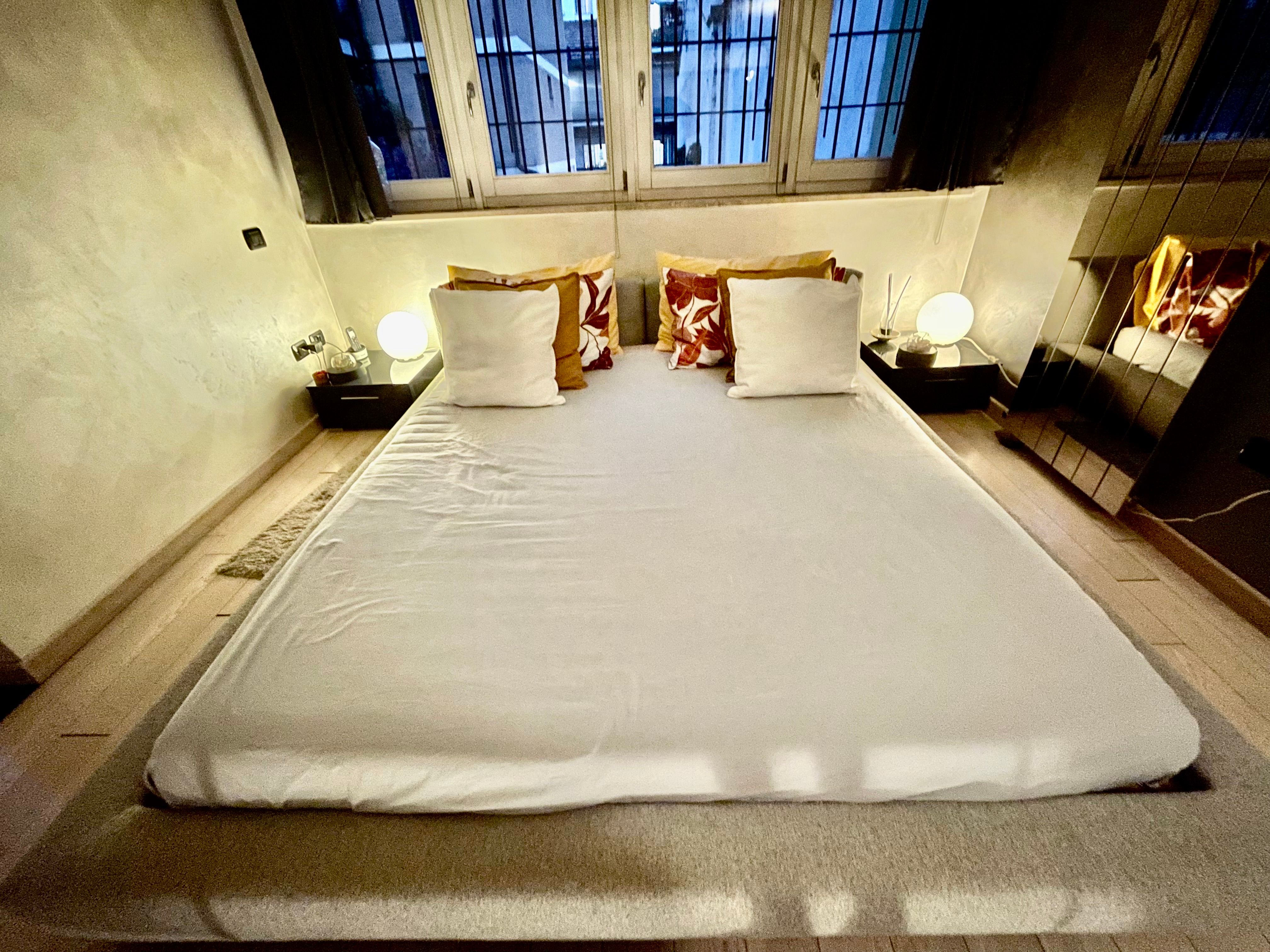 Double bed Kline Bed, Minottiitalia | Deesup