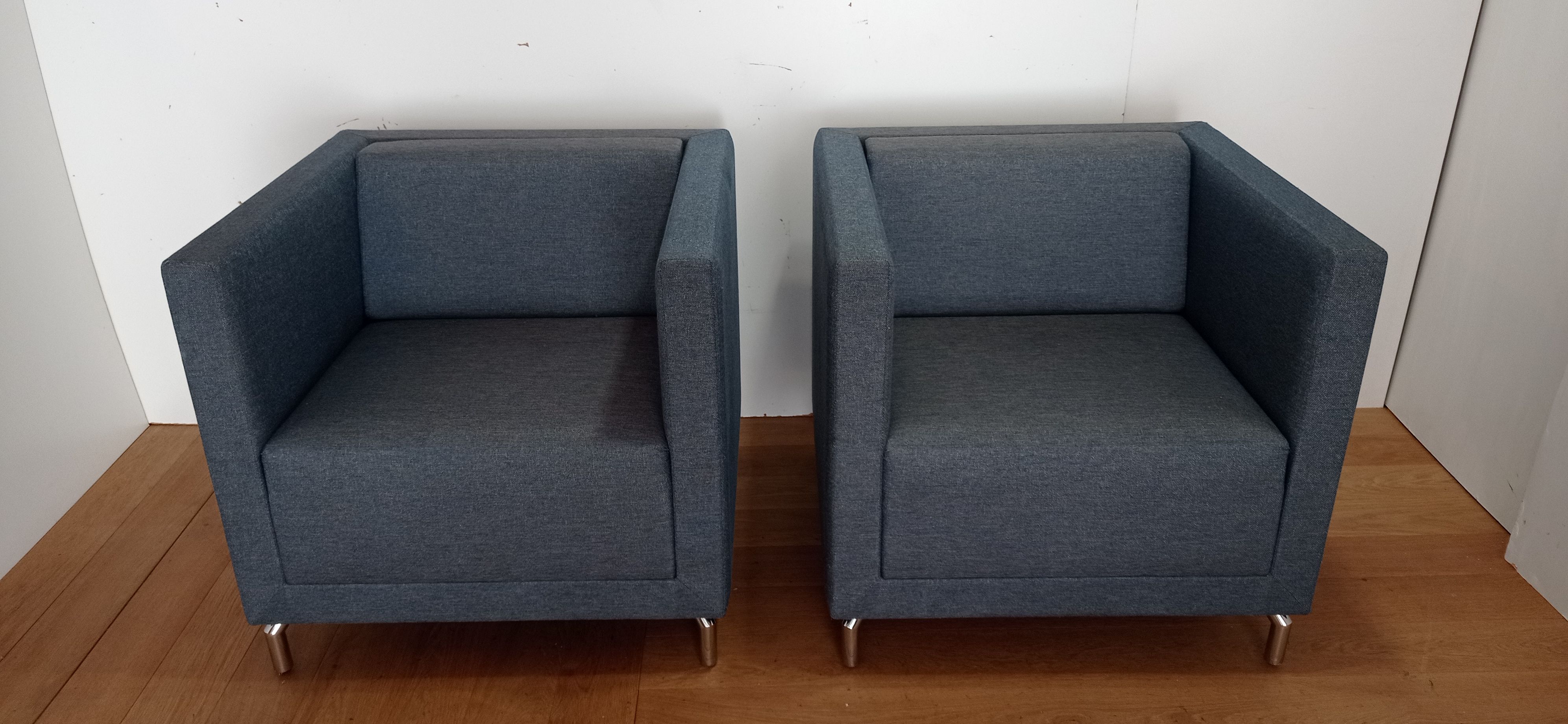 Set of 2 cobalt blue Low armchairs, | Deesup