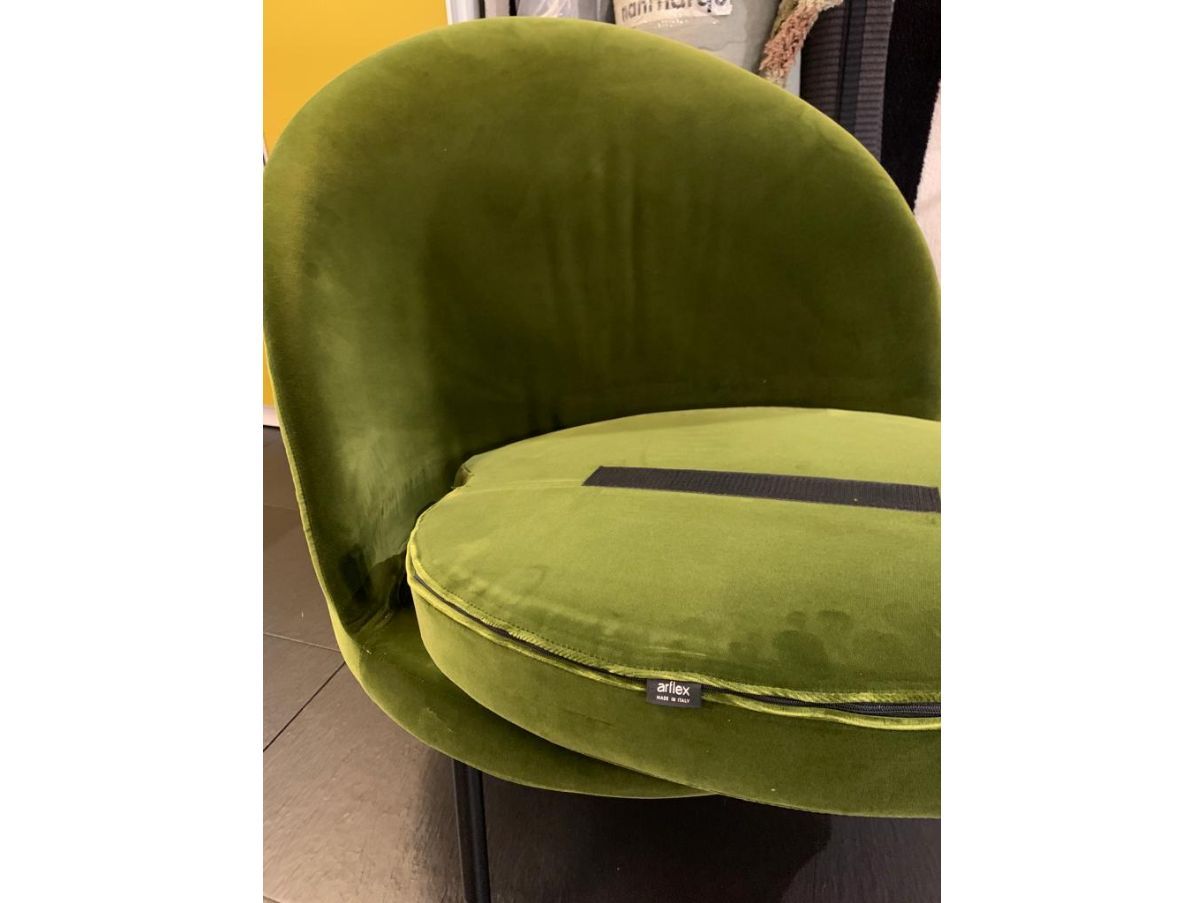 Jules green armchair, Arflex | Deesup