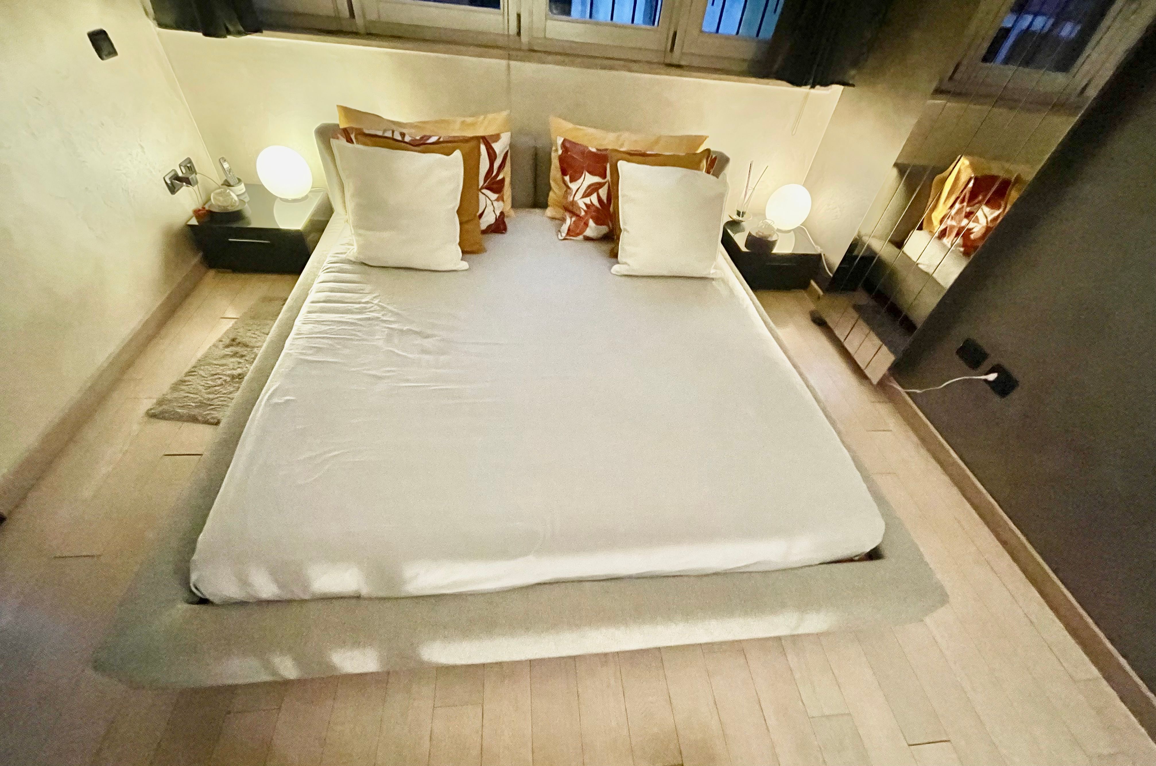 Double bed Kline Bed, Minottiitalia | Deesup