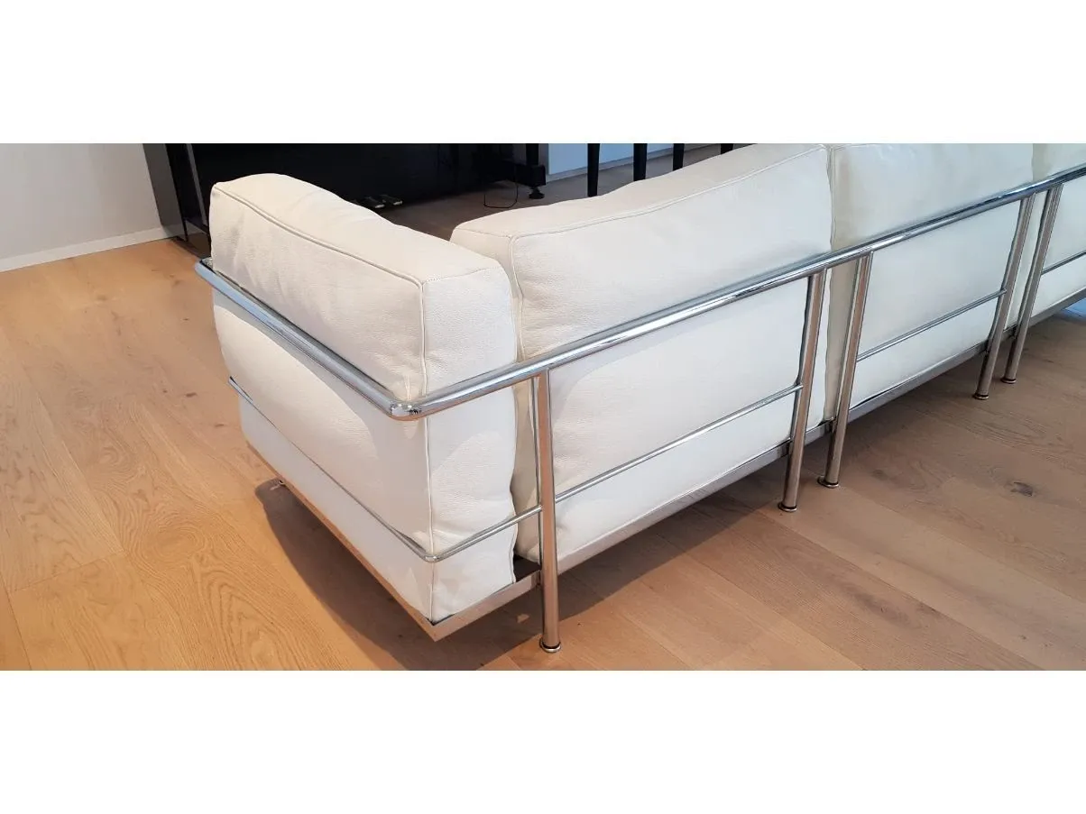 LC3 3-seater sofa in white leather, Cassina | Deesup