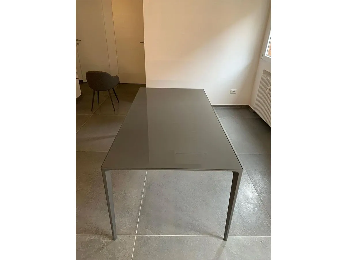 Long Island rectangular table in glass (grey), Rimadesio | Deesup