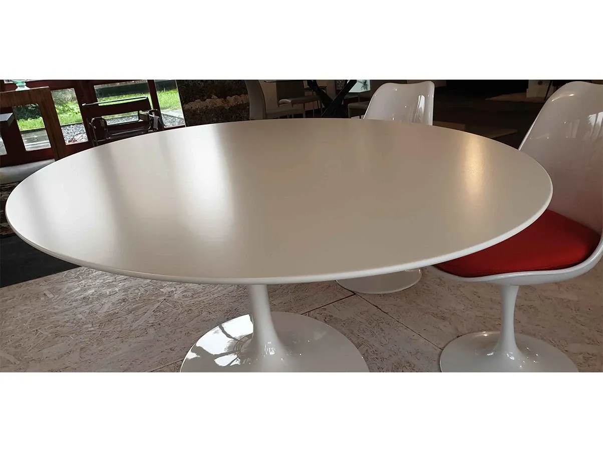 Tavolo ovale in laminato e metallo (bianco), Sigerico | Deesup Tavolo ovale in laminato e metallo (bianco), Sigerico | Deesup