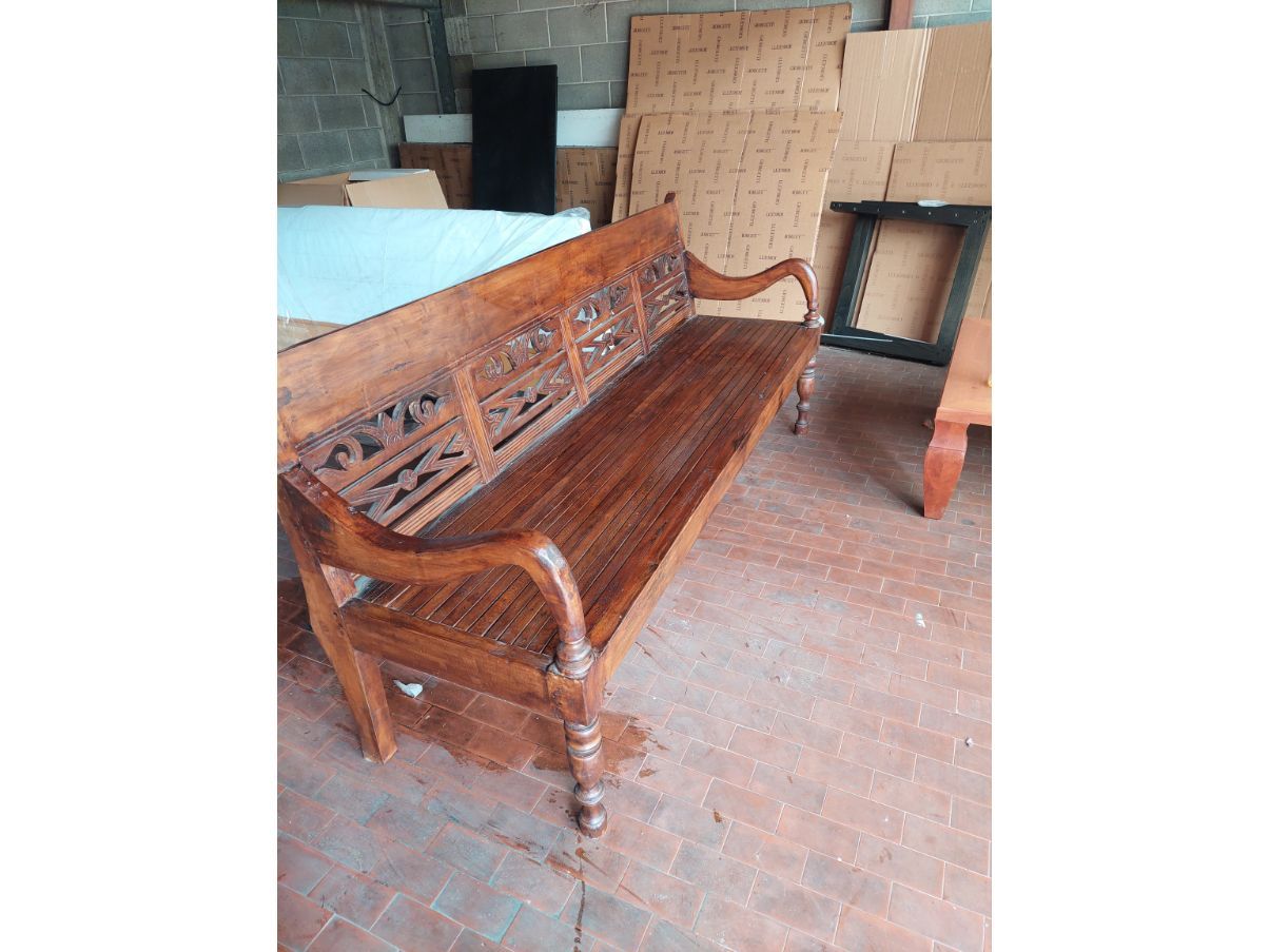 Vintage Thai bench in teak wood ('900), | Deesup