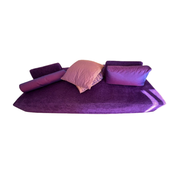 Sherazade double-sided sofa in purple by Francesco Binfarè, Edra | Deesup