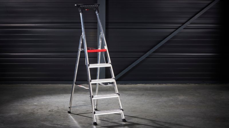 Altrex Double Decker huishoudtrap kopen? | DeLadderGigant.nl