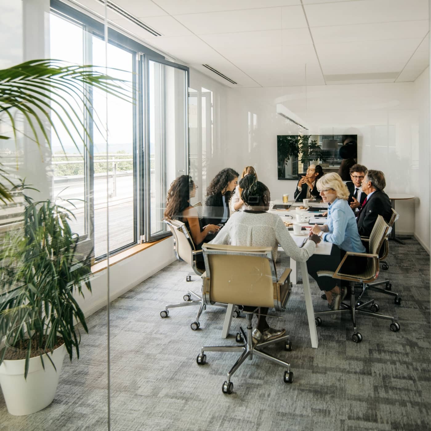 How WeWork connects over 700 buildings worldwide | Dialpad