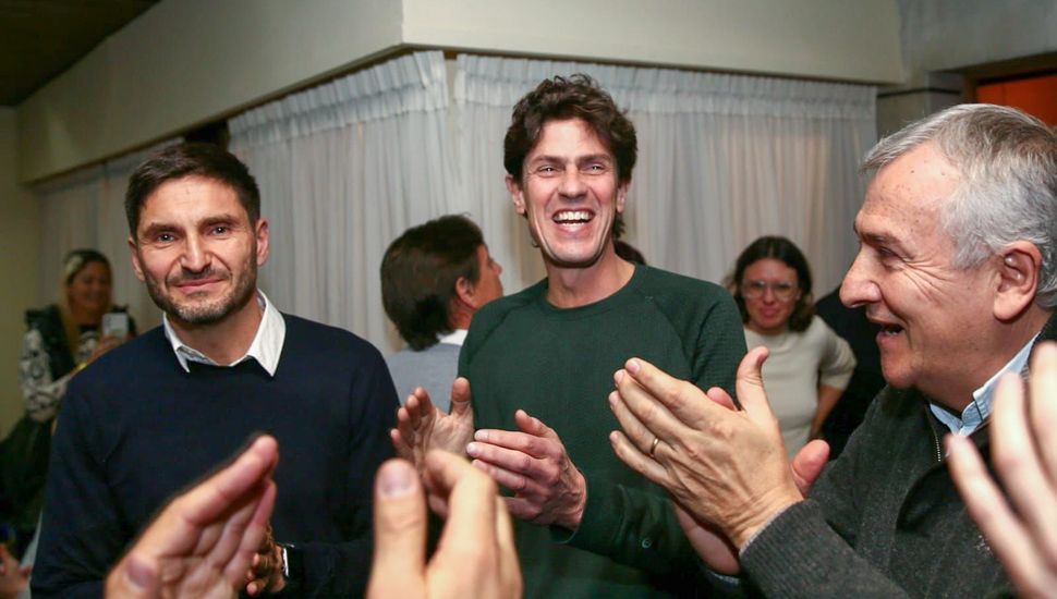 Juntos se impuso en las PASO y Pullaro le ganó a Losada • Diario Democracia