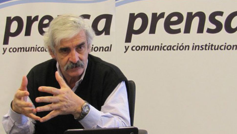 Recorrida del Dr. De Mingo por Unidades Sanitarias • Diario Democracia