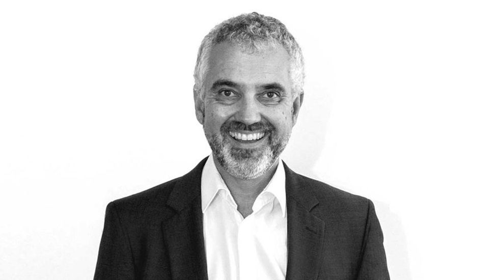 Entrevista con Stephen Neff • Diario Democracia